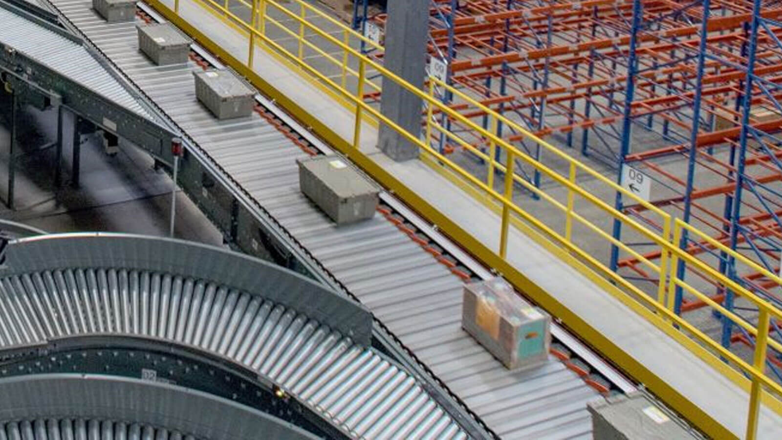 Custom Conveyor Systems for Peak Efficiency and Lower Costs